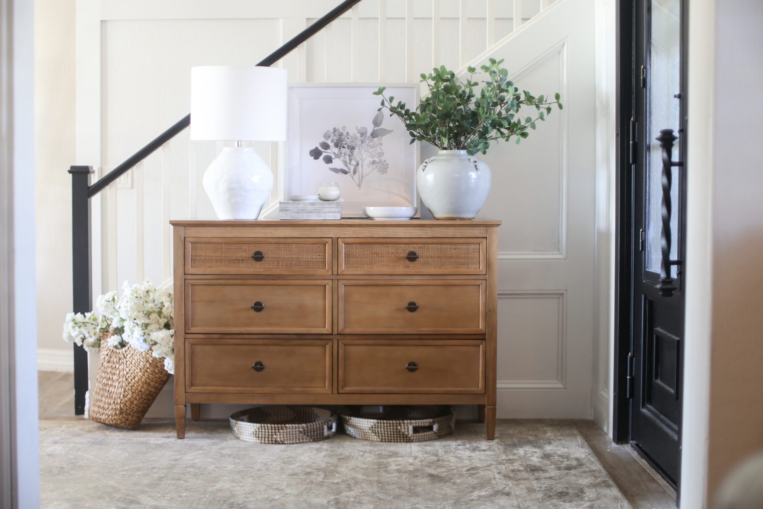 3 Beautiful Ways to Style your Entryway
