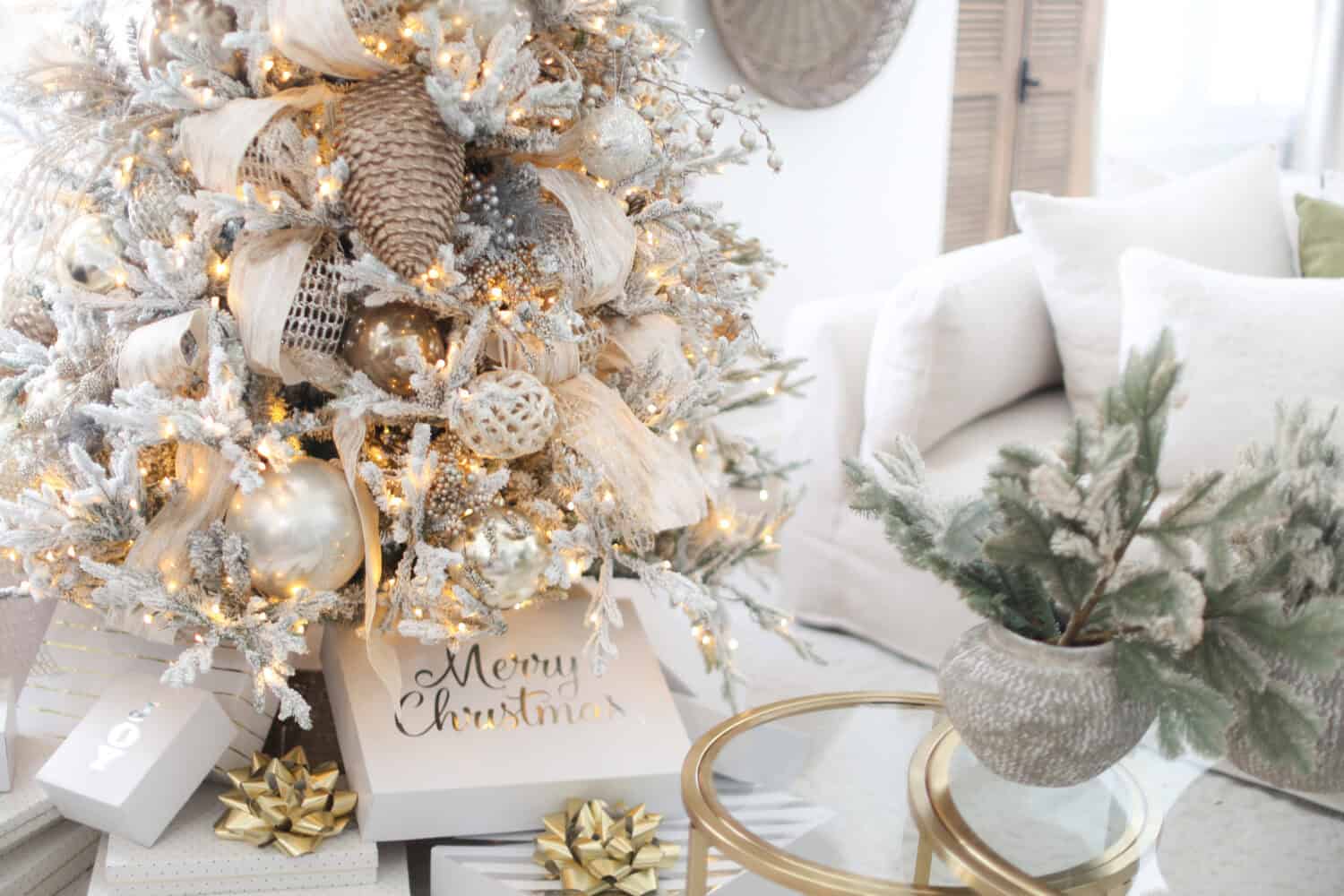 How to Decorate an Elegant Designer Christmas Tree Like a Pro