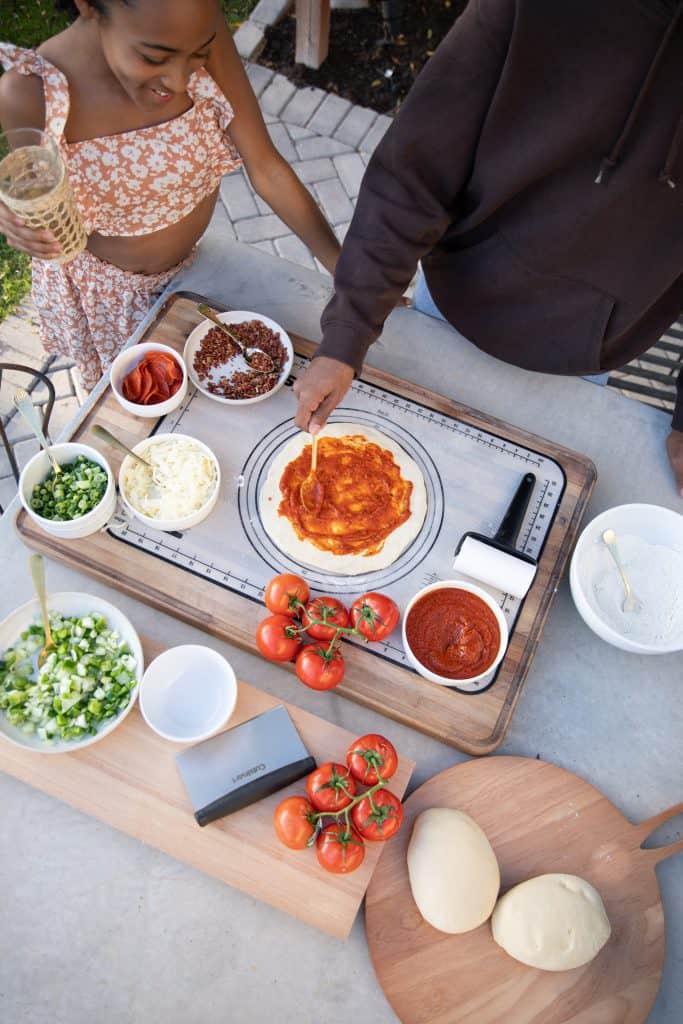 How to Plan an Outdoor DIY Pizza Night - Plus 5 Time Saving Tips