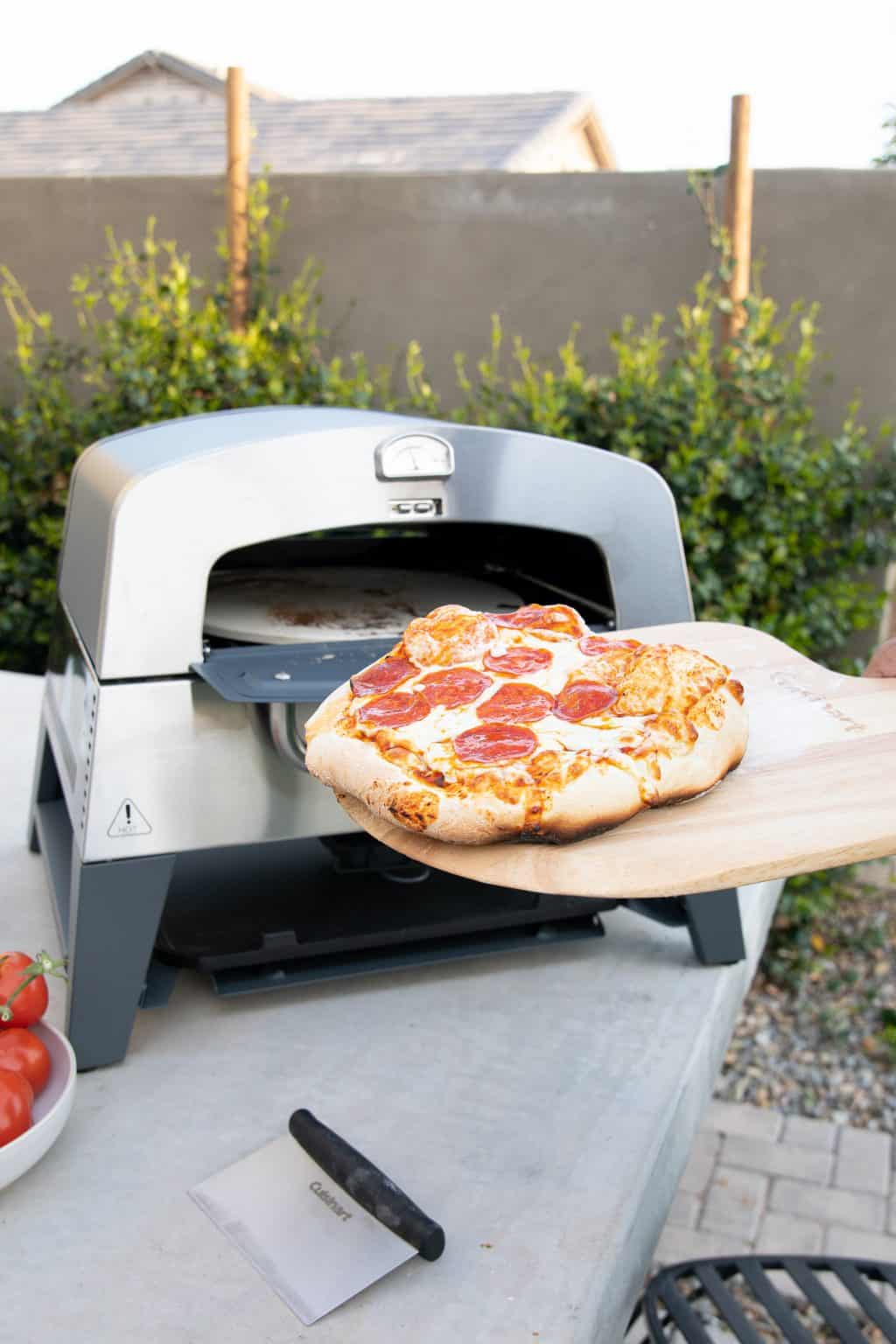 How to Plan an Outdoor DIY Pizza Night - Plus 5 Time Saving Tips